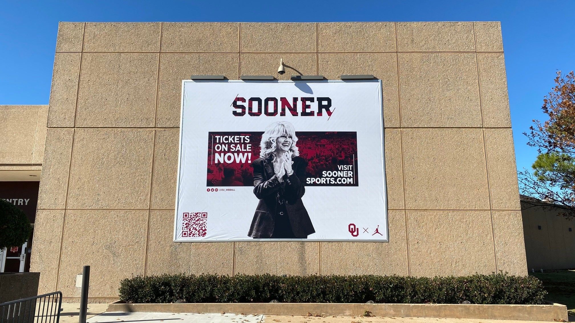 Banner Stands in Midwest City | Image360