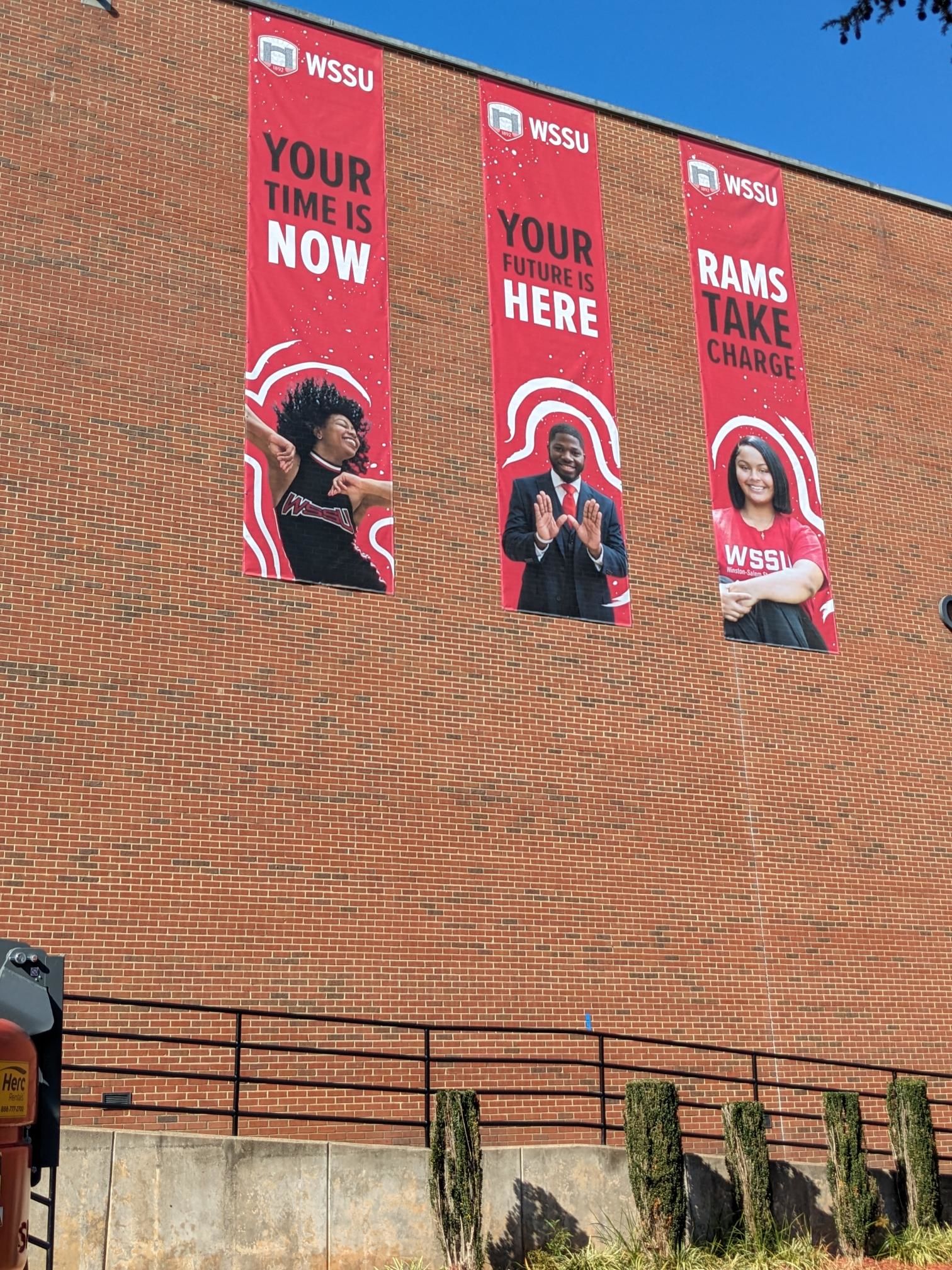 Outdoor Vinyl Banners in Winston Salem | Image360
