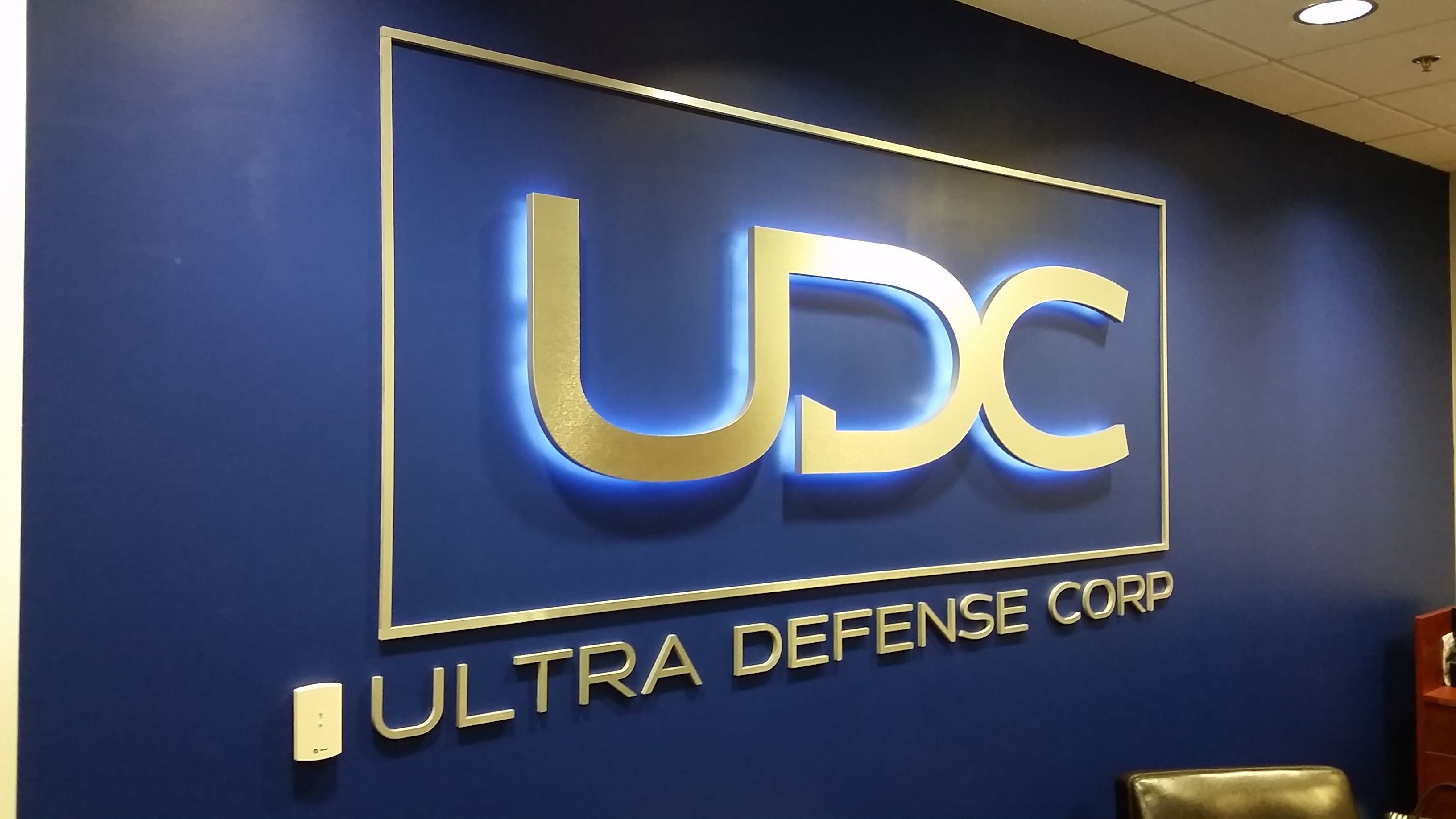 LIghted Signage & Graphics - Backlit & Edgelit | Image360 South Tampa