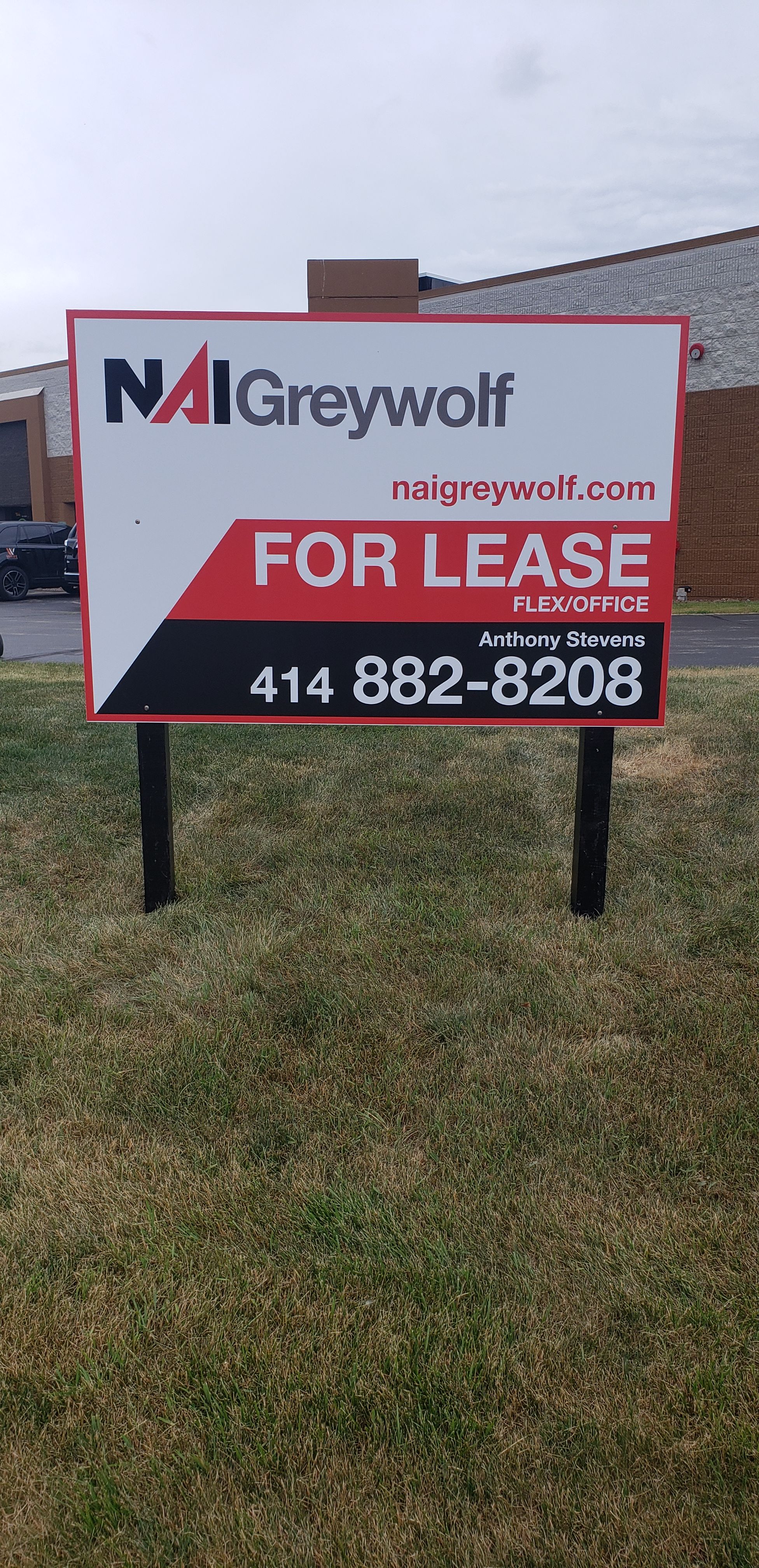 Custom Real Estate Signs and Frames | Image360 New Berlin